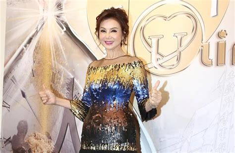 谢玲玲患武汉肺炎病愈首露面 同框女儿美翻 ＊ 阿波罗新闻网