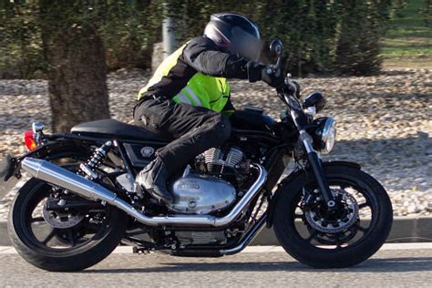 Royal Enfield Continental Gt 750 Klassisch Moderner Und Mehr Dampf