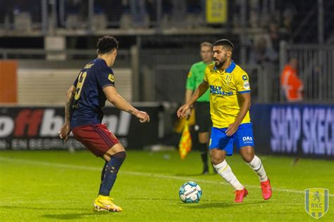 RKC Waalwijk RKC Waalwijk Speelt Laatste Thuiswedstrijd Van 2022 Tegen AZ