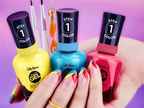 Sbírejte kytičky a vyhrajte laky na nehty Sally Hansen Miracle Gel