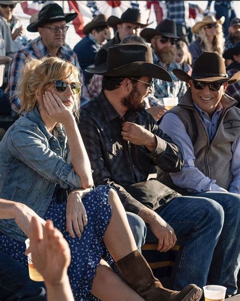 Brown Suede Boots Worn By Beth Dutton Kelly Reilly In Yellowstone
