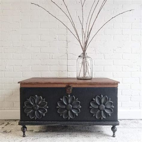 Cedar Chest With Crystal Knobs