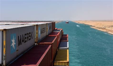 Le Canal De Suez Rapporte 7 Milliards De Dollars à LÉgypte Un Record
