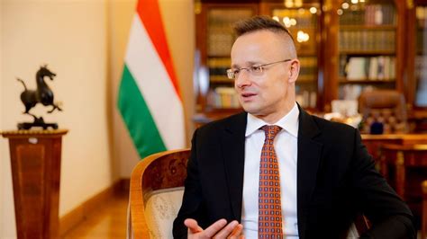 Szijjártó Péter Magyarország számára soha nem kérdés a segítségnyújtás ha egy szomszédja bajba