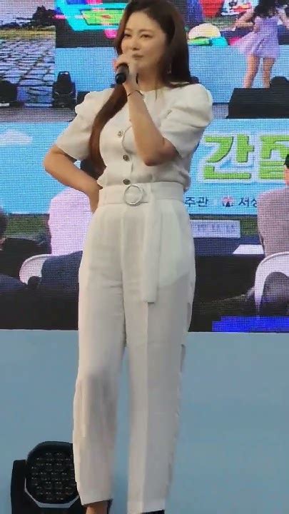 ️ ️ ️타의 추종을 불허하는 빼어난 외모와 화려한 댄스 실력을 겸비한 미스트롯 미녀가수 한담희 초청공연 Youtube