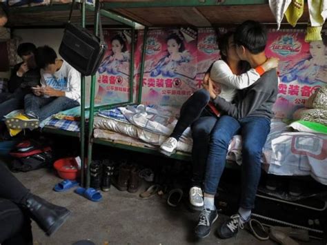 初中生“早恋”是为了爱情？学姐含泪说“3真相”，别急着尝试！心理