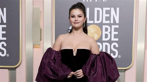 Selena Gomez Shuts Down Trolls Addresses Body Shaming She Received