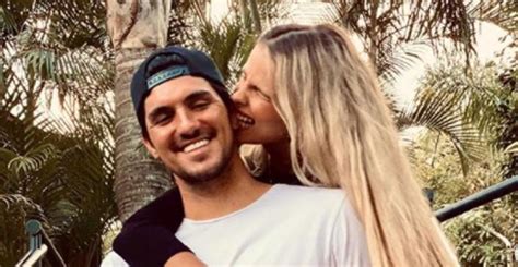 Yasmin Brunet Se Declara Para Gabriel Medina Minha Lagoa Azul
