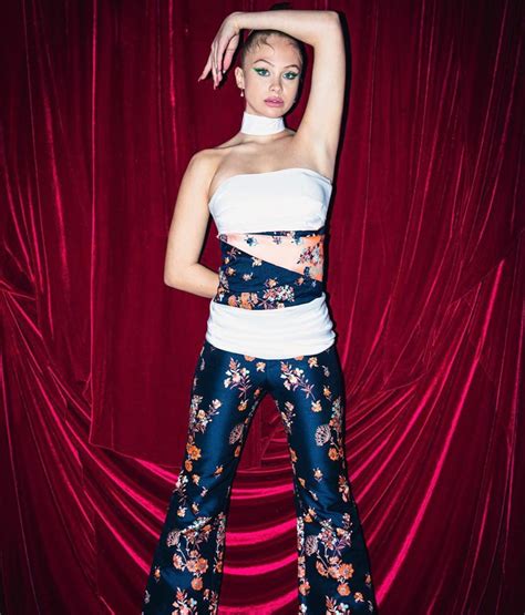 1366x1600 Resolution Olivia Deeble 2020 1366x1600 Resolution Wallpaper Wallpapers Den