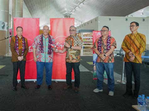 Airasia Celebrates Maiden Flight From Kota Kinabalu To Manado The