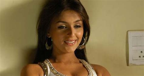 Indian Actress Photo Gallery Sanjana Hot Photos