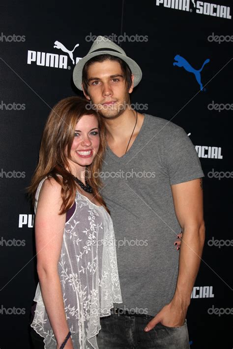 Casey Deidrick And Molly Burnett Married Molly Burnett Husband Is The