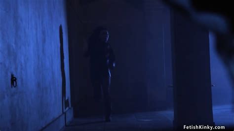 Bounty Hunter Rough Anal Fucks Babe Eporner