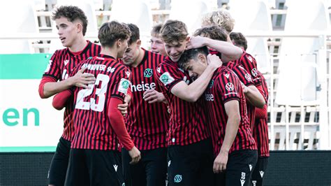 Hannover 96 Am Montag Im 96tv Livestream So Geht 96 In Den Ersten