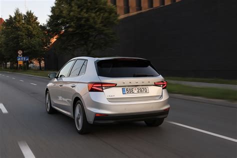 Skoda Fabia Vs Volkswagen Polo Comparison Carexpert