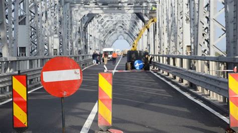 Предприемат действия за избягване на задръствания при спирането на движението по Дунав мост