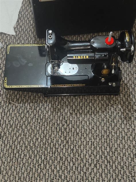 Vintage Singer Sewing Machine Featherweight Model 222k Etsy