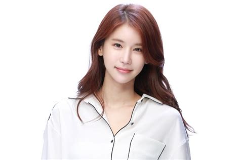 韩36岁女星吴仁惠抢救无效去世，死亡原因疑为自杀凤凰网