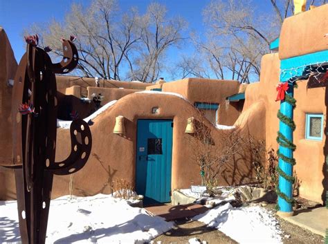 Taos Gallery Taos New Mexico New Mexico Style Mexico Christmas
