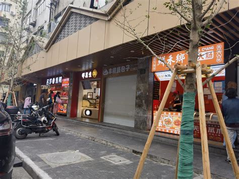 【11图】第九人民医院丨西凌家宅路丨菜场门口丨小区门口丨重餐饮执照齐全上海黄浦蓬莱公园西凌新邨137弄商铺商铺租售生意转让出租 上海58同城