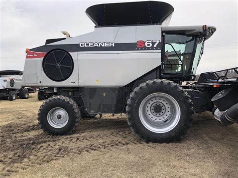 2012 Gleaner S67 Combine For Sale 2 114 Hours New Hampton Ia