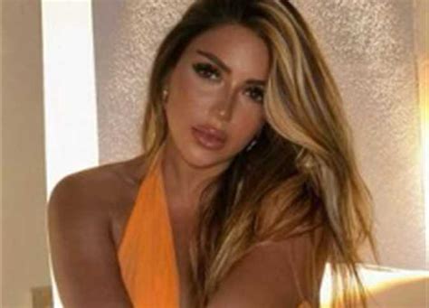 اخبارك نت سارة سلامة تثير الجدل بإطلالة جريئة لها صور المصري اليوم