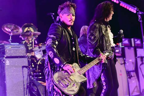 Johnny Depp Announces Summer 2023 Uk Tour With Hollywood Vampires Band