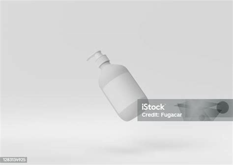 창조적 인 최소한의 종이 아이디어 흰색 배경이있는 흰색 화장품을 컨셉 3d 렌더링 3d 그림 0명에 대한 스톡 사진 및 기타