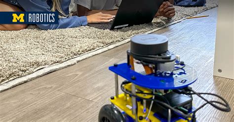 College Robots Tweaked With Scratch Inspire Younger Students