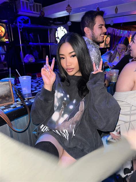 Can Someone Edit This Pic Of Me For Fun I Want To See Some Creativity 😂