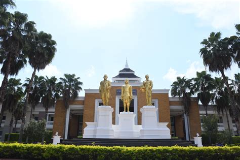 วันจันทร์ที่ ๑๖ มูลนิธิหลวงพ่อปาน พระมหาวีระ ถาวโร
