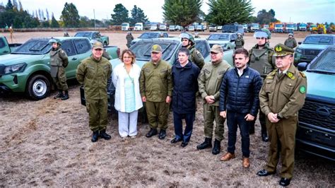 GALERÍA Realizan entrega de 16 camionetas blindadas a carabineros en