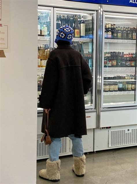 편안하게 꺼내 입는 스테디 셀러 ‘더플 코트 패션서울