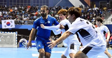 한국 남자핸드볼 쿠웨이트 꺾고 아시아선수권 4강행 희망
