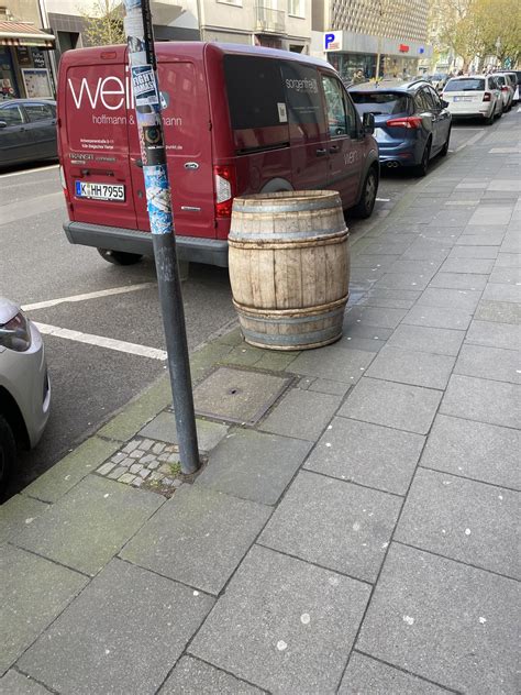 Maple Is That You Spotted In Cologne Germany R Himym