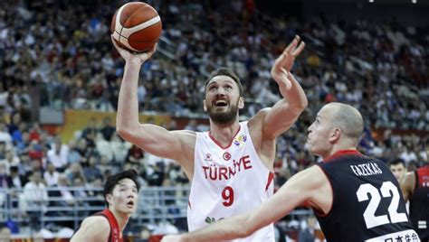 Kraj Velike Karijere Bivši Košarkaš Partizana Otišao U Penziju