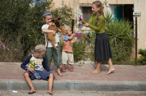Eretz And Galut Israeli Rabbi ‘fixes Up Orthodox Jewish Gay Men With