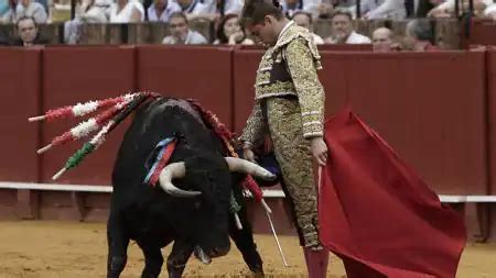 El Juli debuta como ganadero en Sevilla con una magnífica novillada del