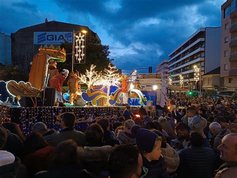 Melchor Gaspar Y Baltasar Recibidos Por Multitudes Y Sin Lluvia En O