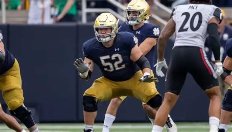 Why Offensive Linemen Wear Knee Braces And Elbow Sleeves Runglasgow