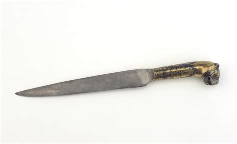 Dagger With The Handle In The Shape Of A Lion S Head Smithsonian