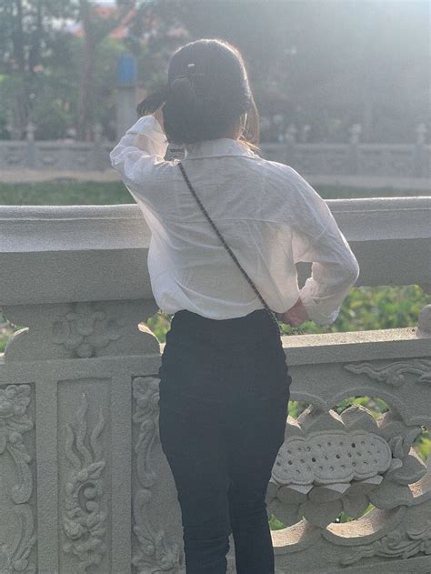 Ghim Của Ai Bozzio Trên Visible Bra Straps Back Chụp ảnh Hình Xăm
