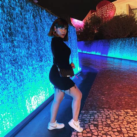 Regalo La Ropa De Mi Hermana O Lo Que Quieras De Lo Que Utiliza Como Vestidos Pantalones