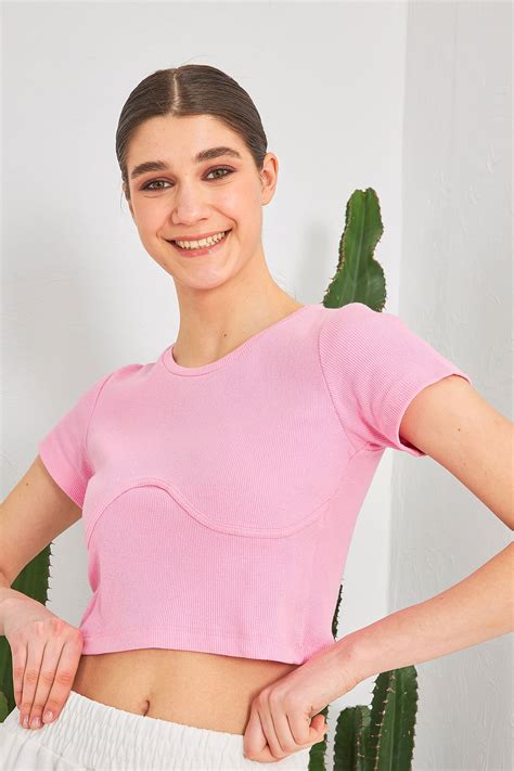 Ecrou Kadın Şeker Pembe Göğsü Kavisli Kaşkorse Crop Body