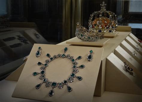 Sortie Culturelle Les Joyaux De La Couronne Piat Le Partenaire