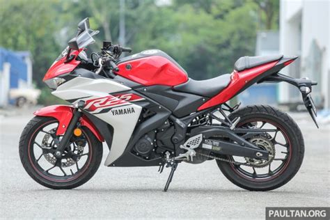 REVIEW 2015 Yamaha YZF R25 Fun With The Baby R