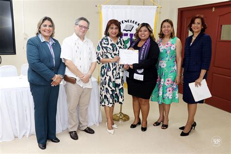 Graduación Del Primer Diplomado En Protocolo Y Etiqueta Empresarial En