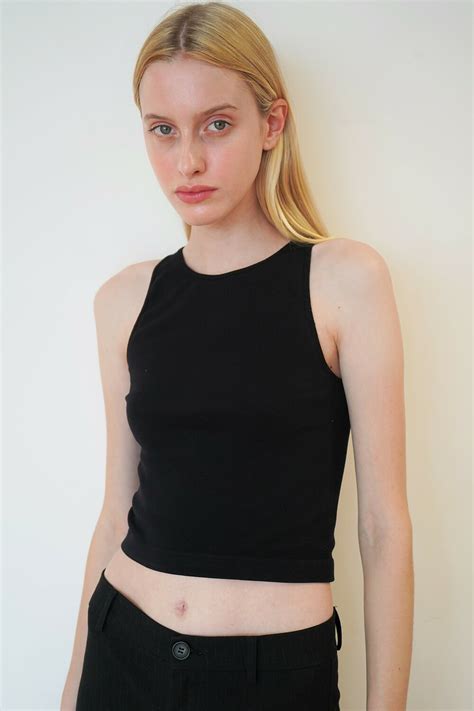 Julia B Women Mainboard Nevs