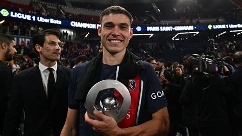 Man United Sign Manuel Ugarte From Psg In Potential €60m Deal Espn