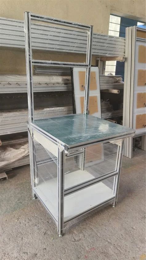 Work Tables Work Benches At Best Price In Pune By Undre Enterprises